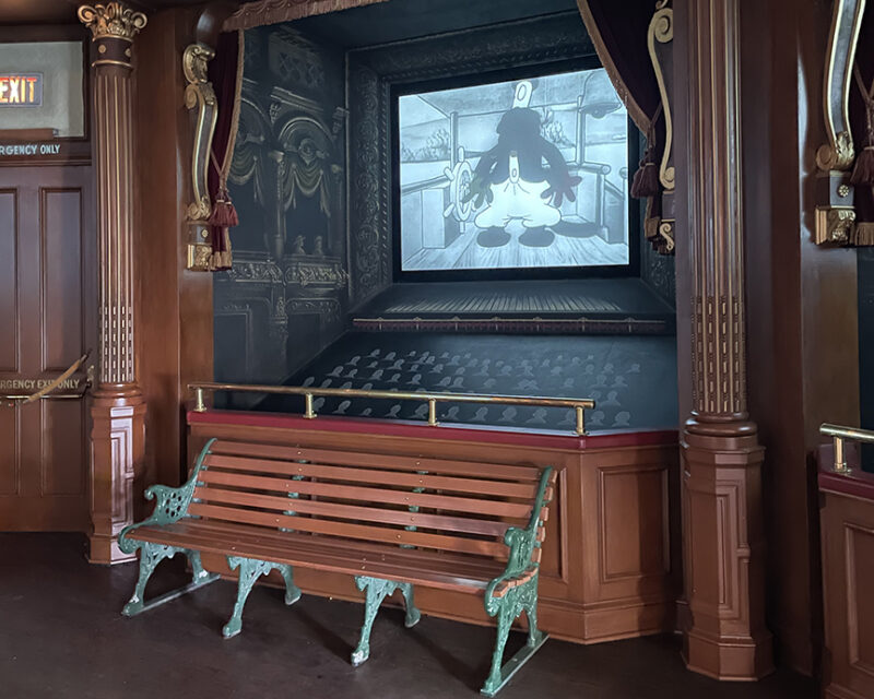 POPPING INTO MAIN STREET CINEMA – Going to Guides: Going to Disneyland
